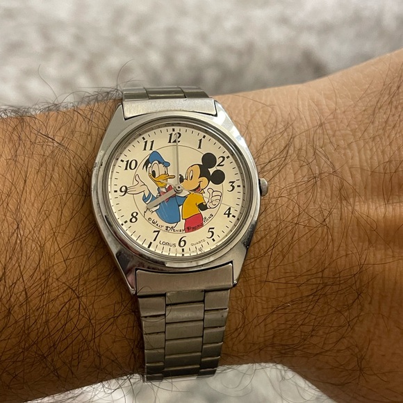Lorus | Accessories | Disney Lorus Mickey Mouse Donald Duck Watch 33mm ...